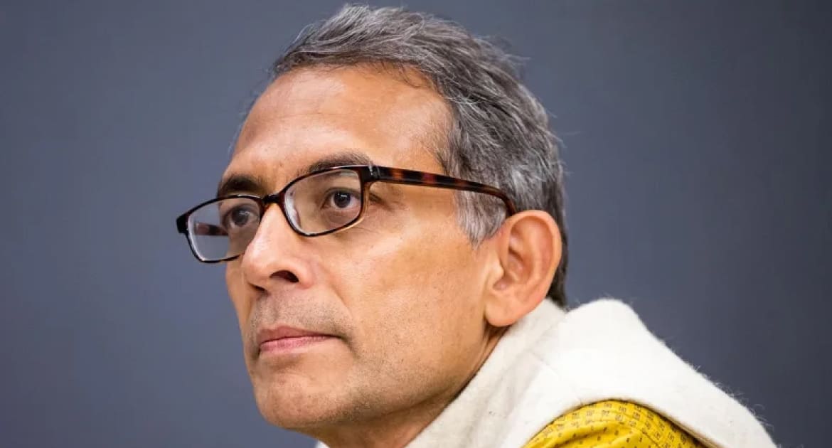 Provide extra edge for India to become nation all aspires it to be, says Abhijit Banerjee at IIT ...